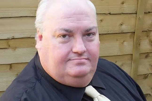 British Actor Simon Fisher-Becker Passes Away at 63 - The Pluto News